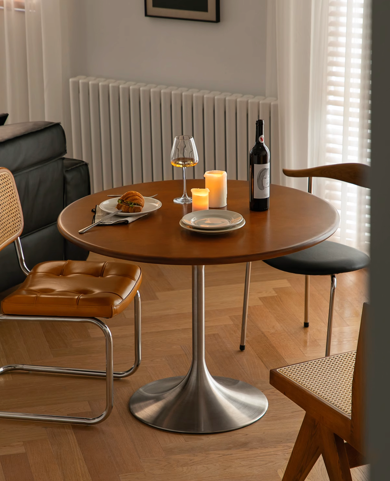 Hera Round Table – Mitten Studio