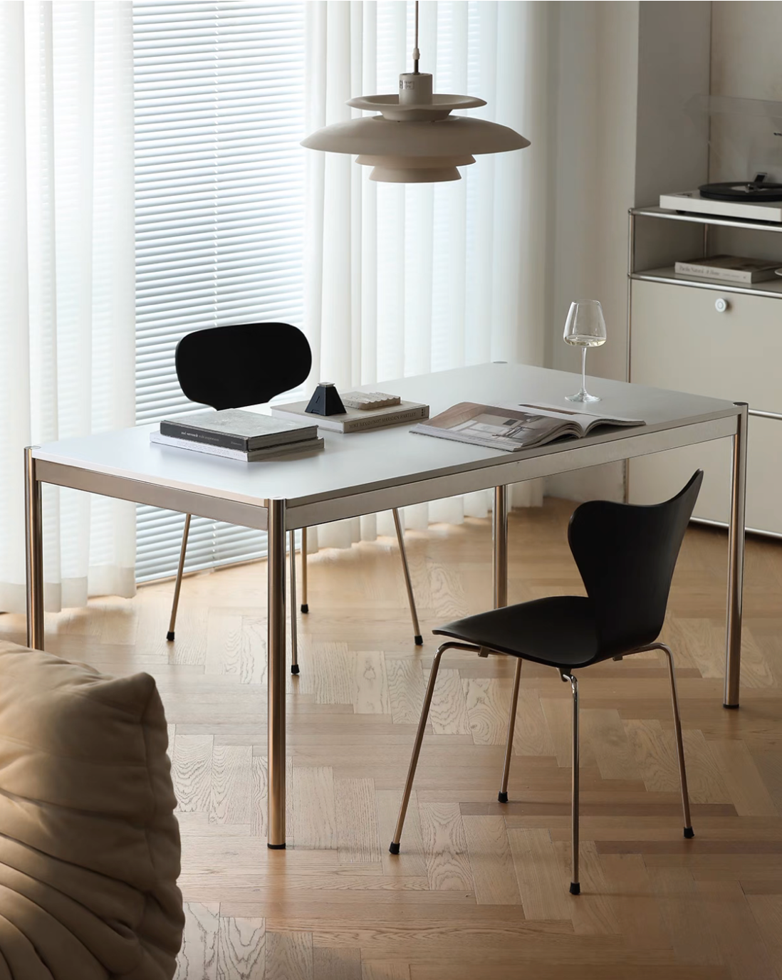 Berlin Table – Mitten Studio