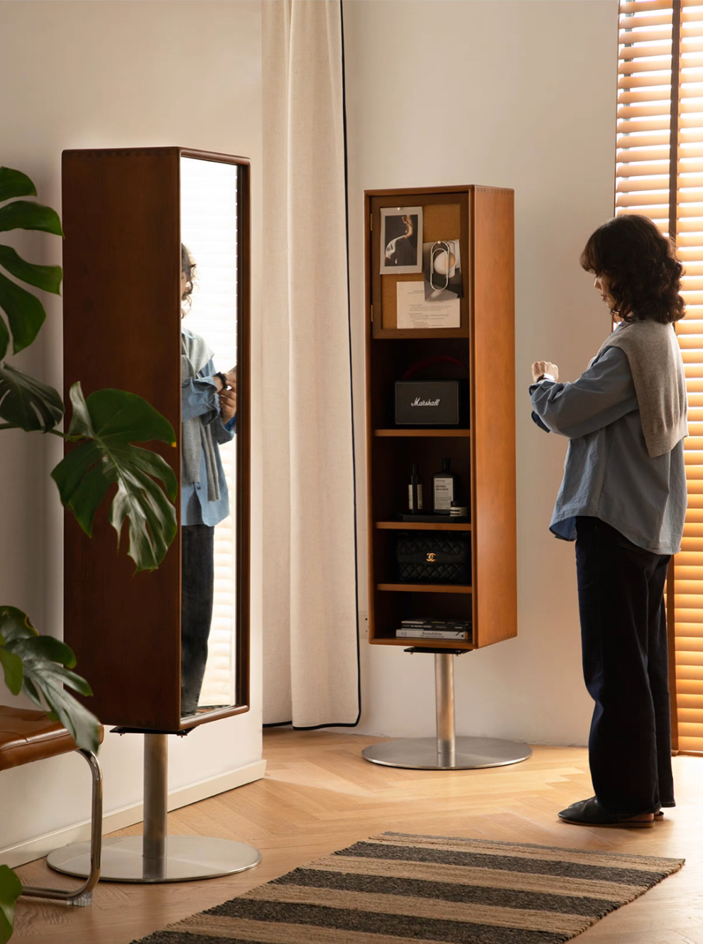 Emily swivel mirror – Mitten Studio