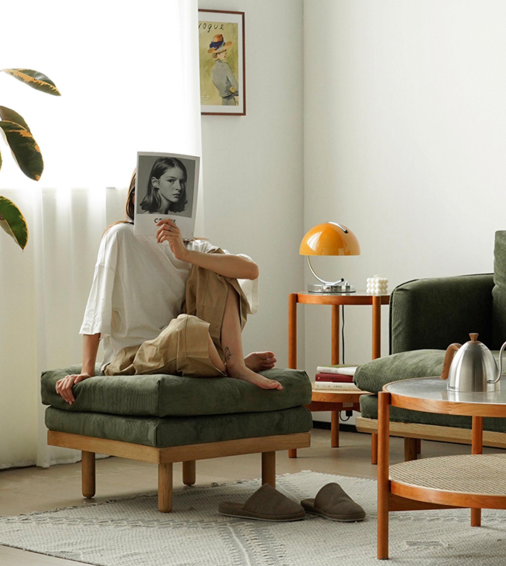 Ueno Sofa Single Stool – Mitten Studio