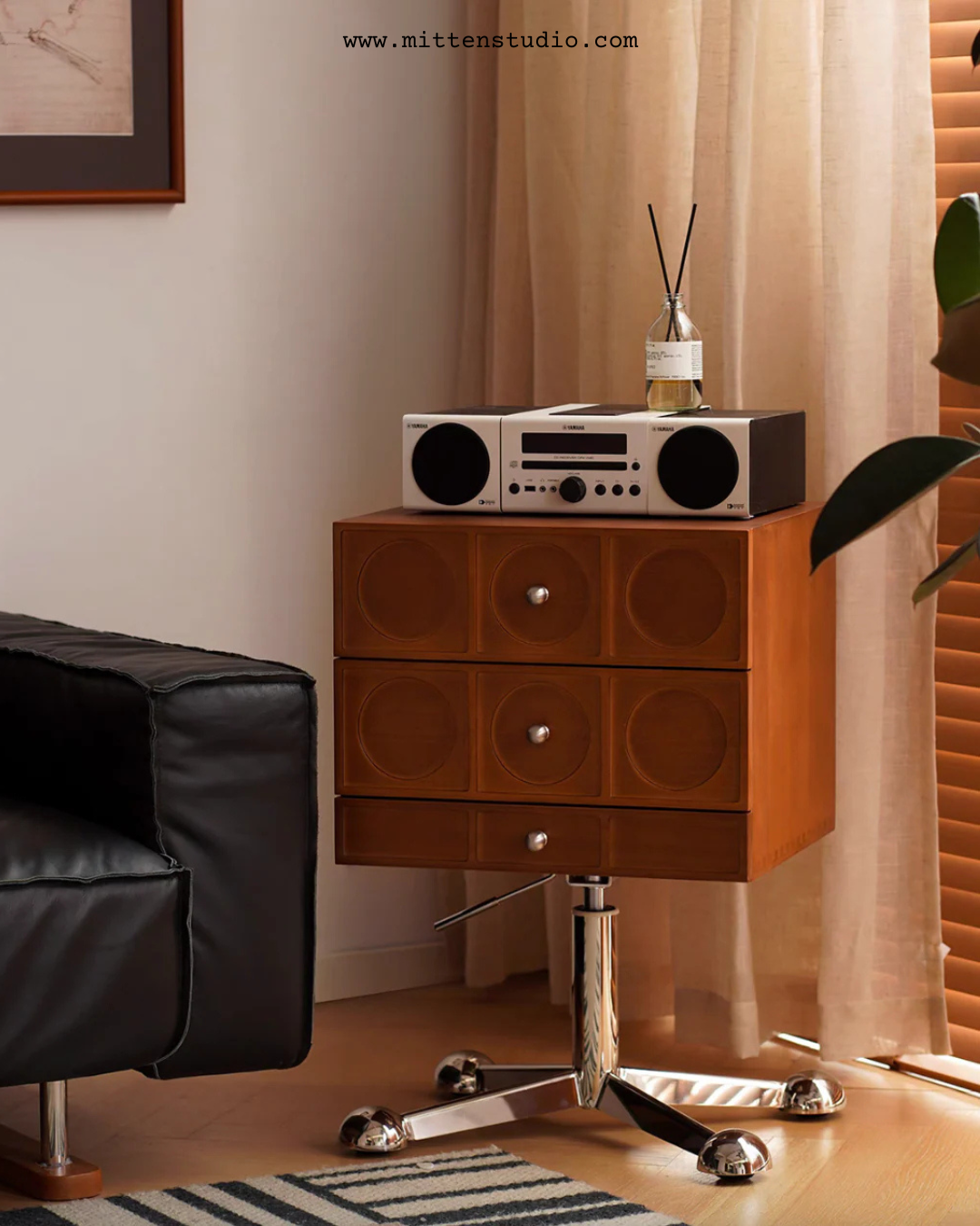 Carmen adjustable Cabinet – Mitten Studio