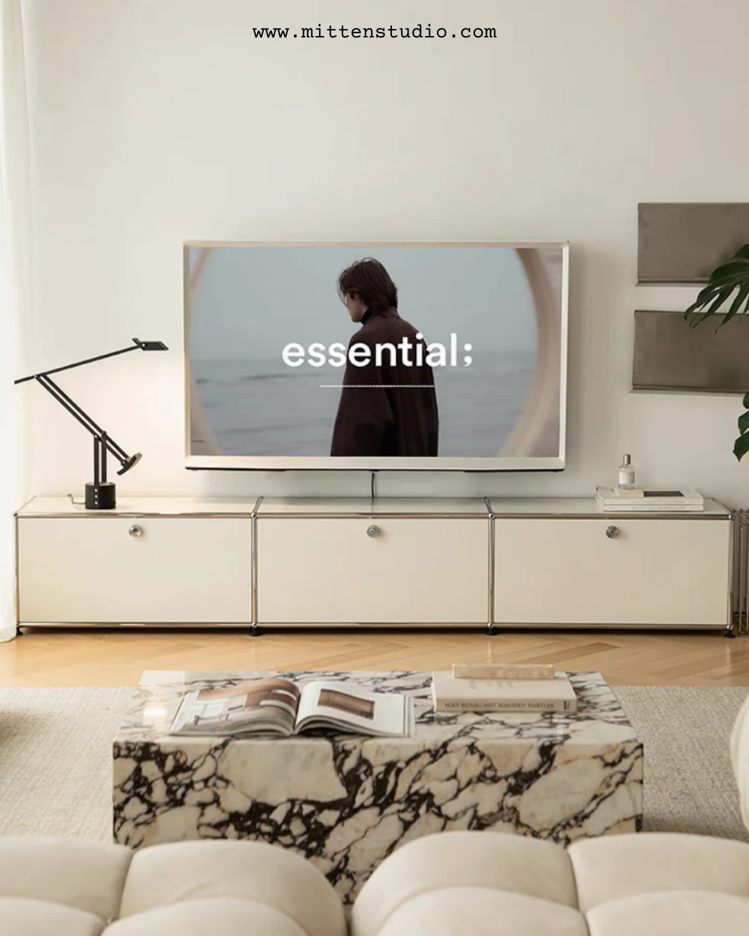 B&T TV Cabinet 02 – Mitten Studio