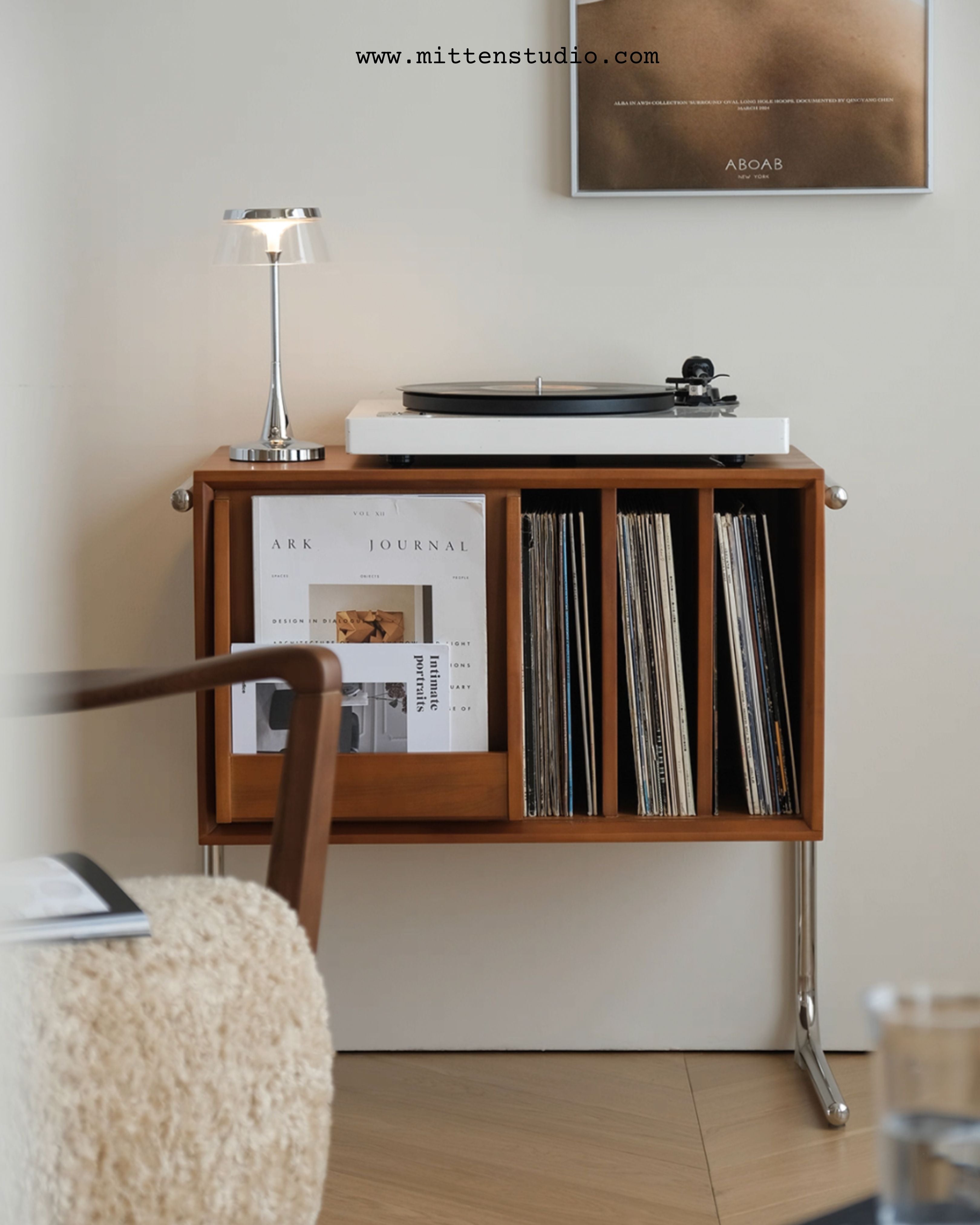 Wesley Cabinet – Mitten Studio