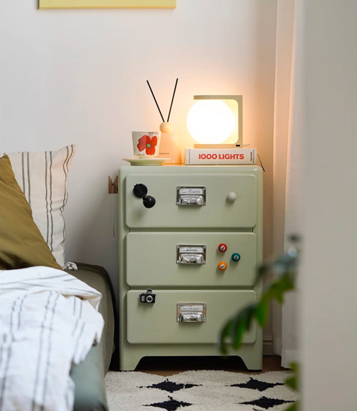 Mini Moma Cabinet – Mitten Studio